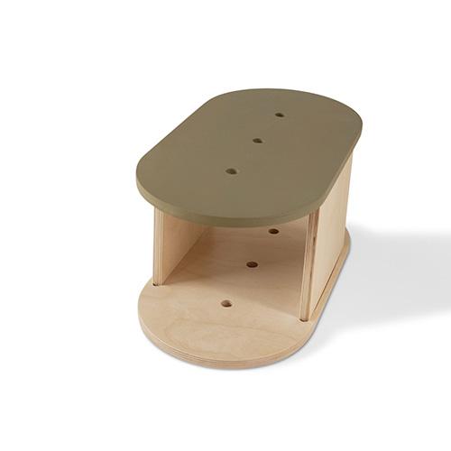 Houten step stool Khaki- Babai Toys | Lollipop Rebels